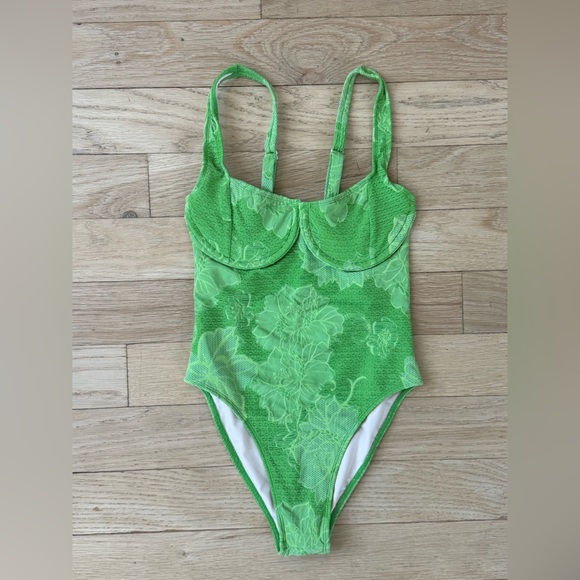 Seea | Swim | New Seea One Piece Size Small Green | Poshmark